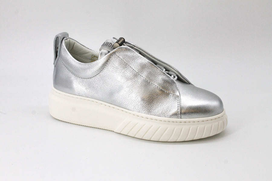 Andia Fora Libi SS26 Silver – Shoe Style International