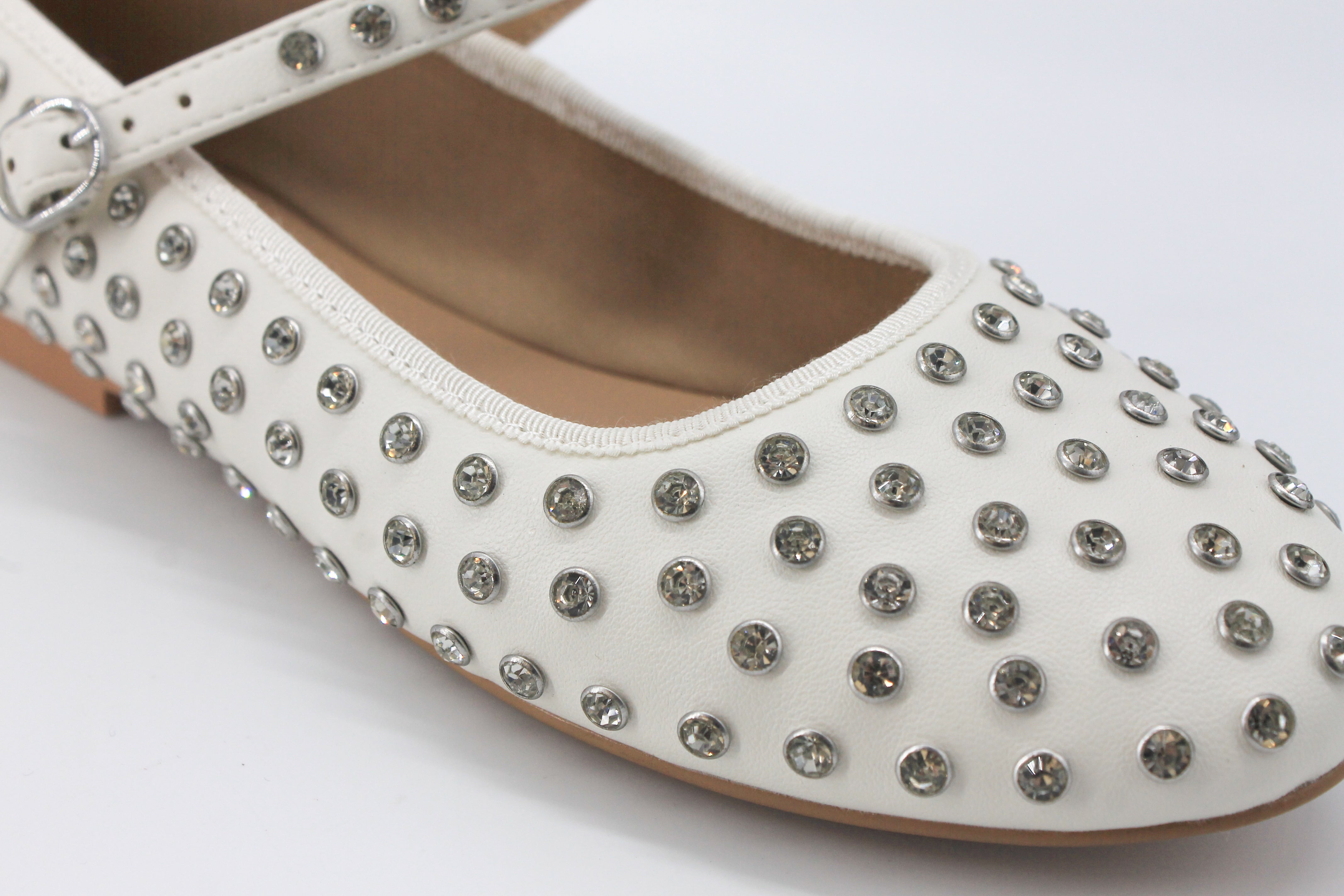 Steve Madden Vinetta Milk – Shoe Style International